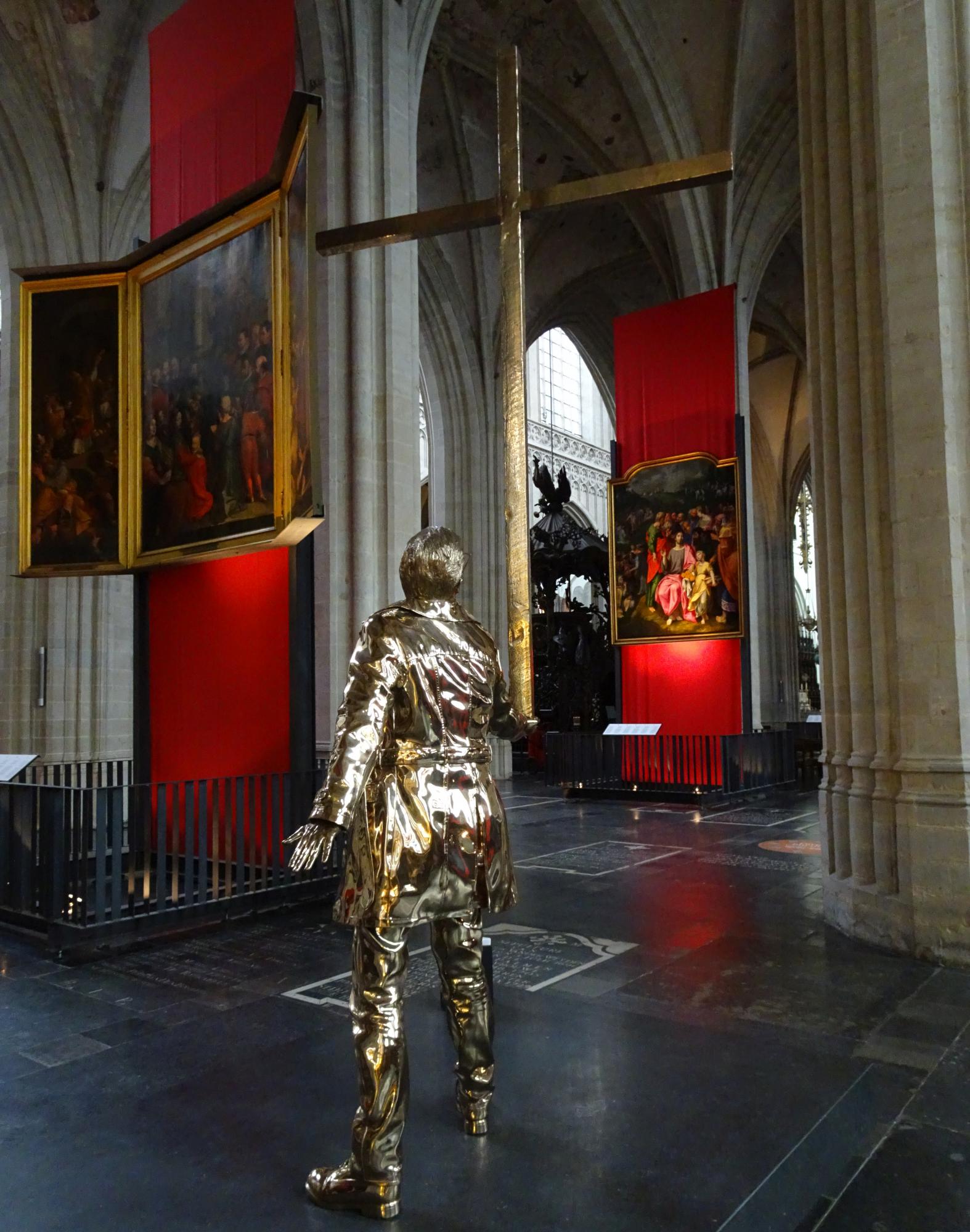 Ter overweging bij het aprilthema: De man die het kruis draagt | Kerknet