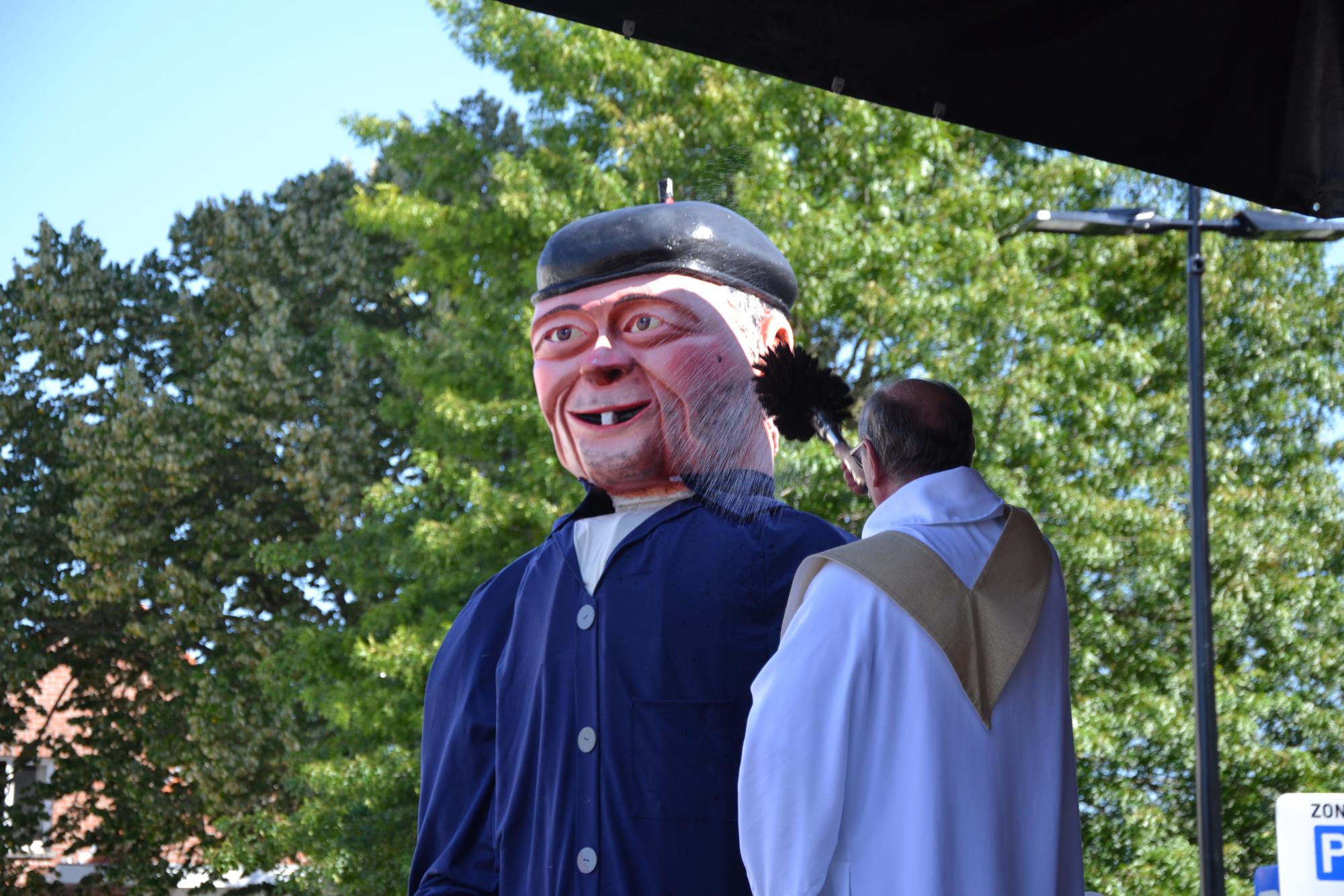 Bijzonder doopsel in Sint-Michiel | Kerknet