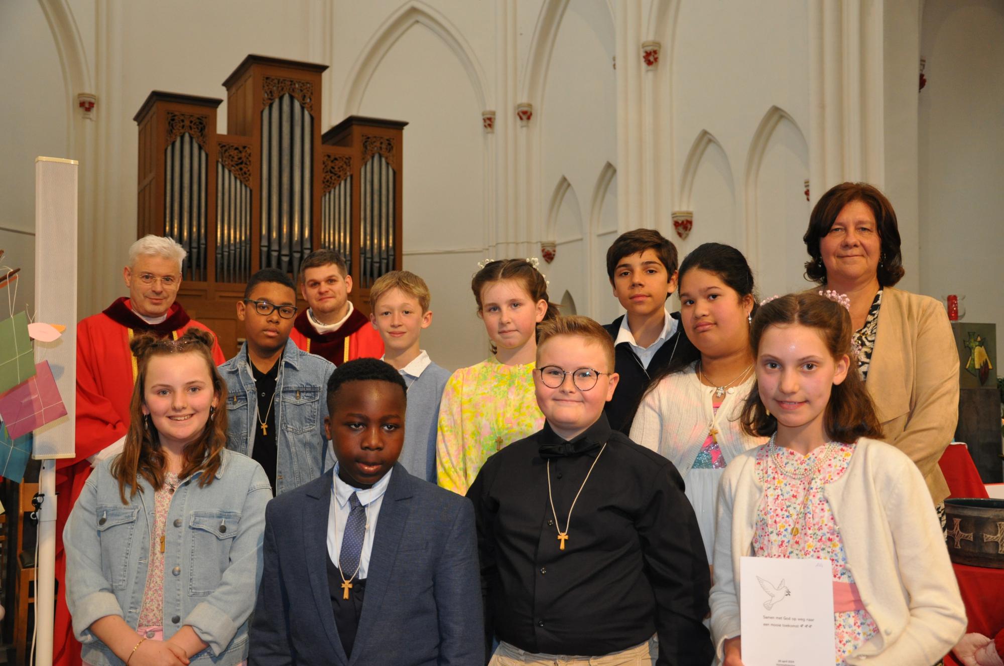 Vormselviering Strombeek-Bever (20/04/2024) | Kerknet