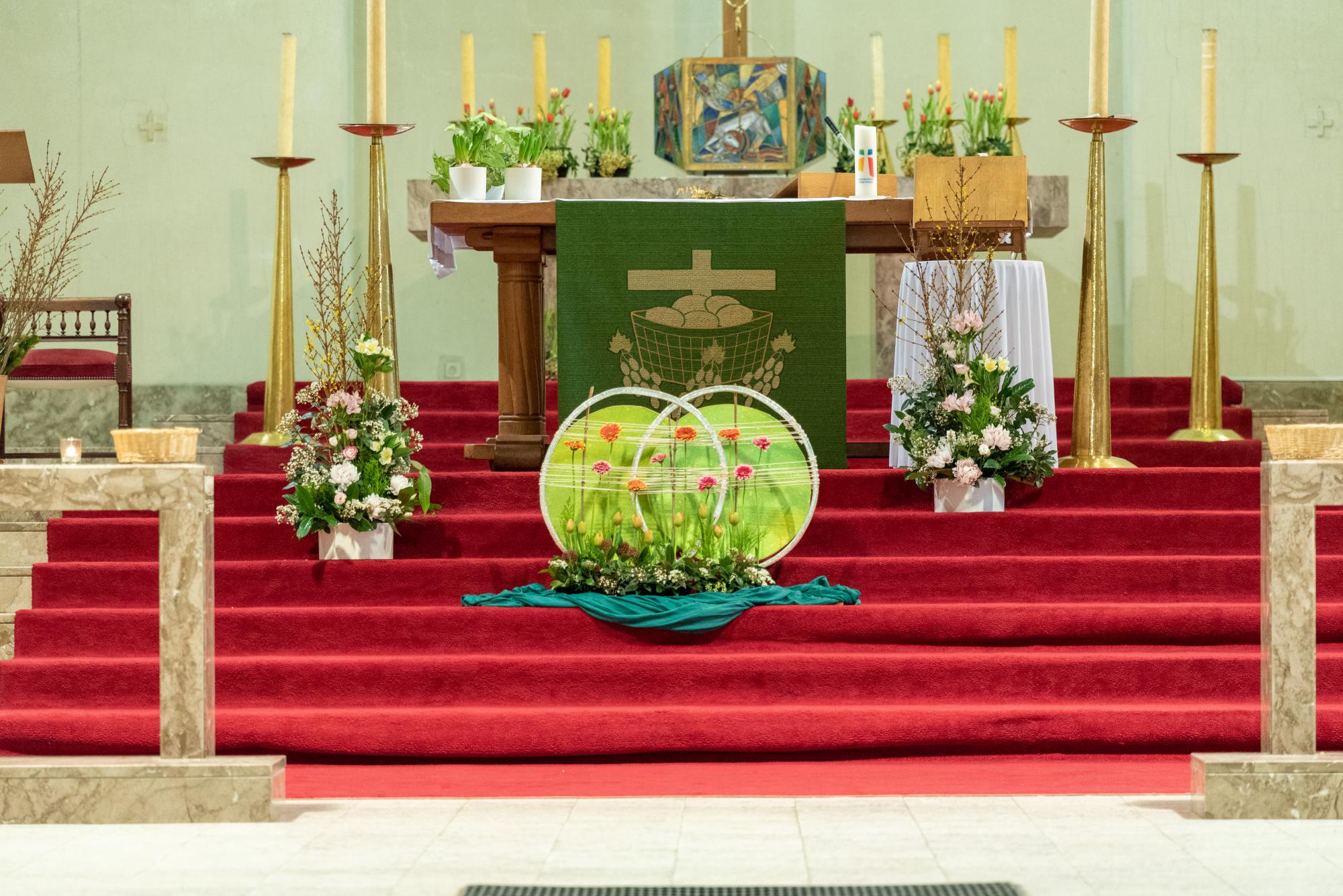 Femma vierde de samenhorigheid | Kerknet