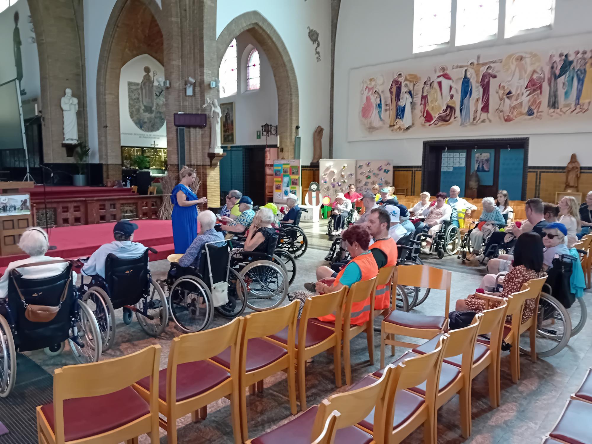 WZC Rozenberg bezoekt kerk | Kerknet