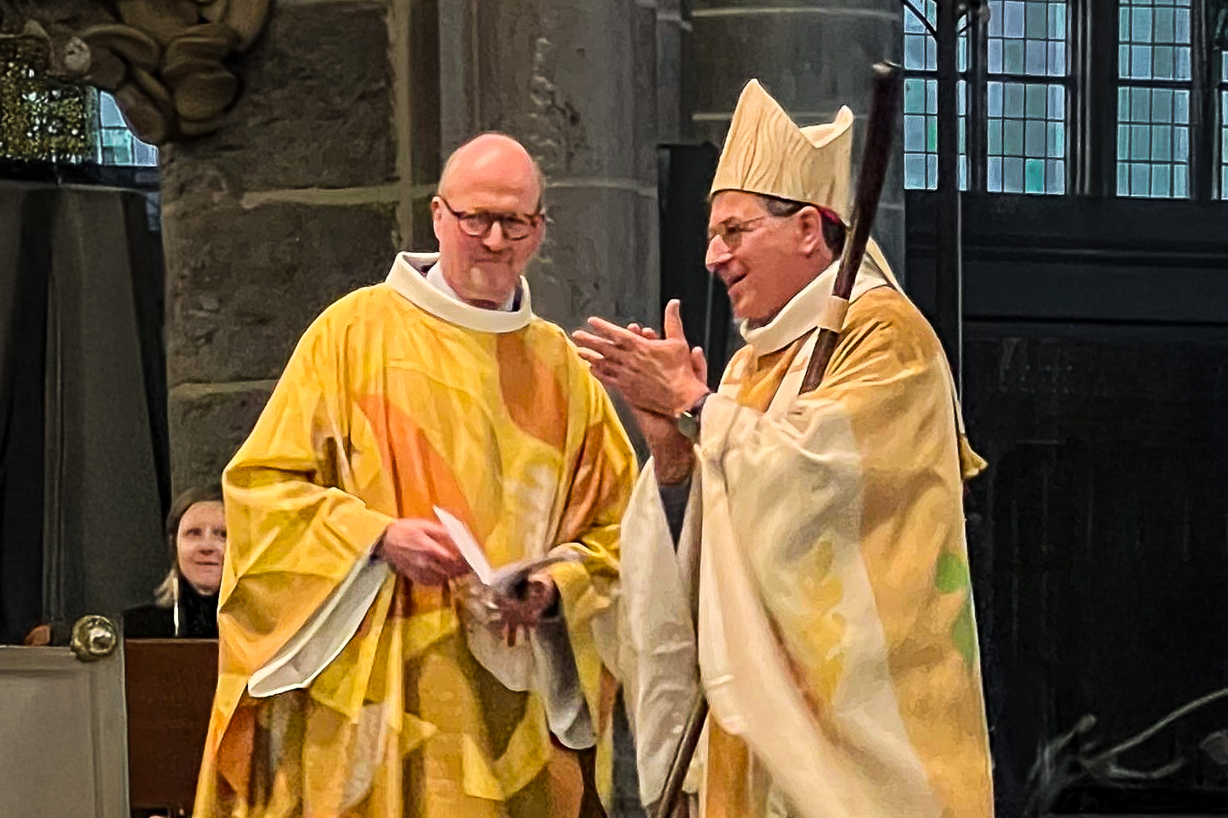 Aanstellingsviering pastoor-deken Edouard Van Maele in Kortrijk | Kerknet