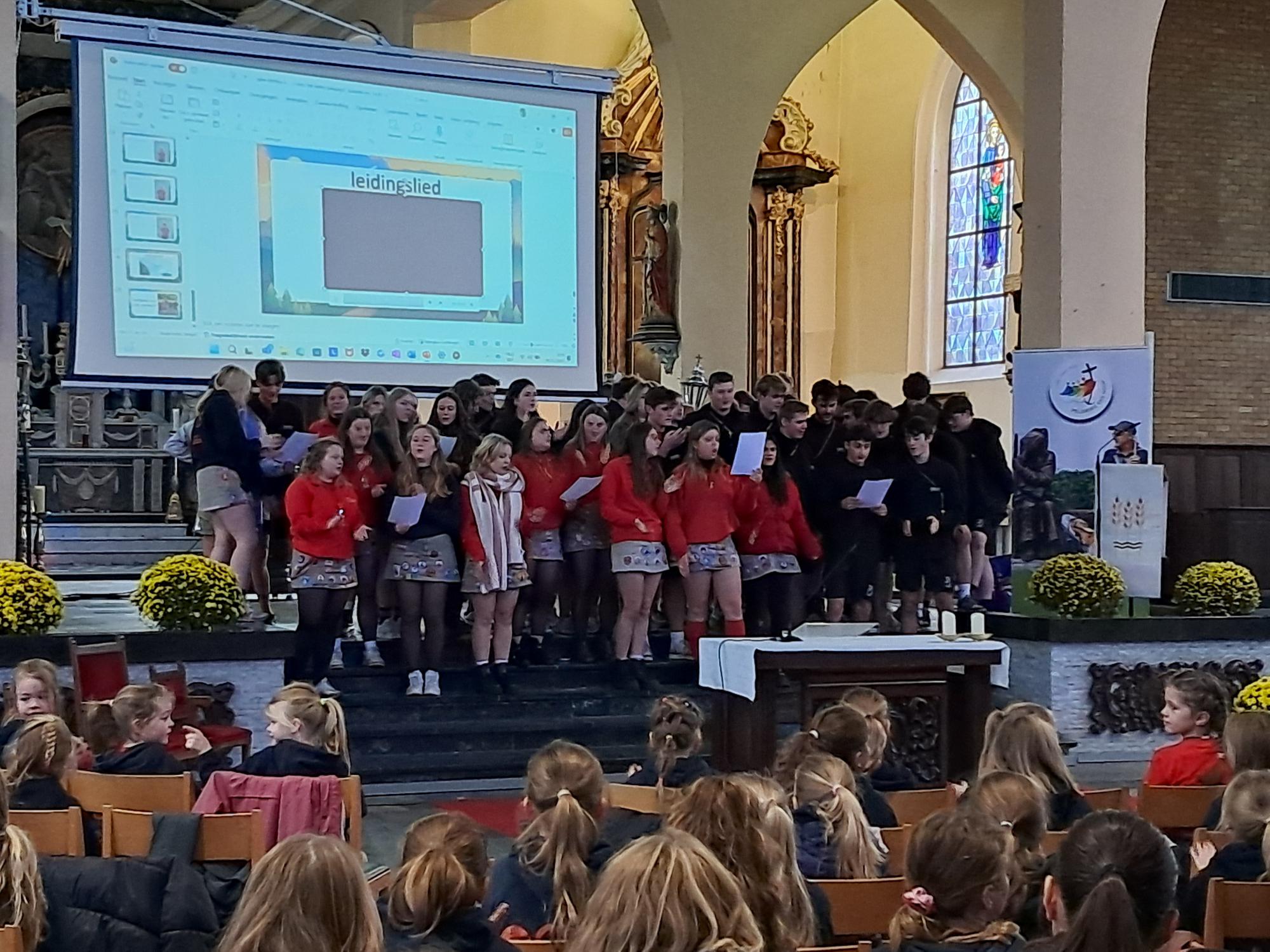 Chiro Zwevezele viert Christus-Koning | Kerknet