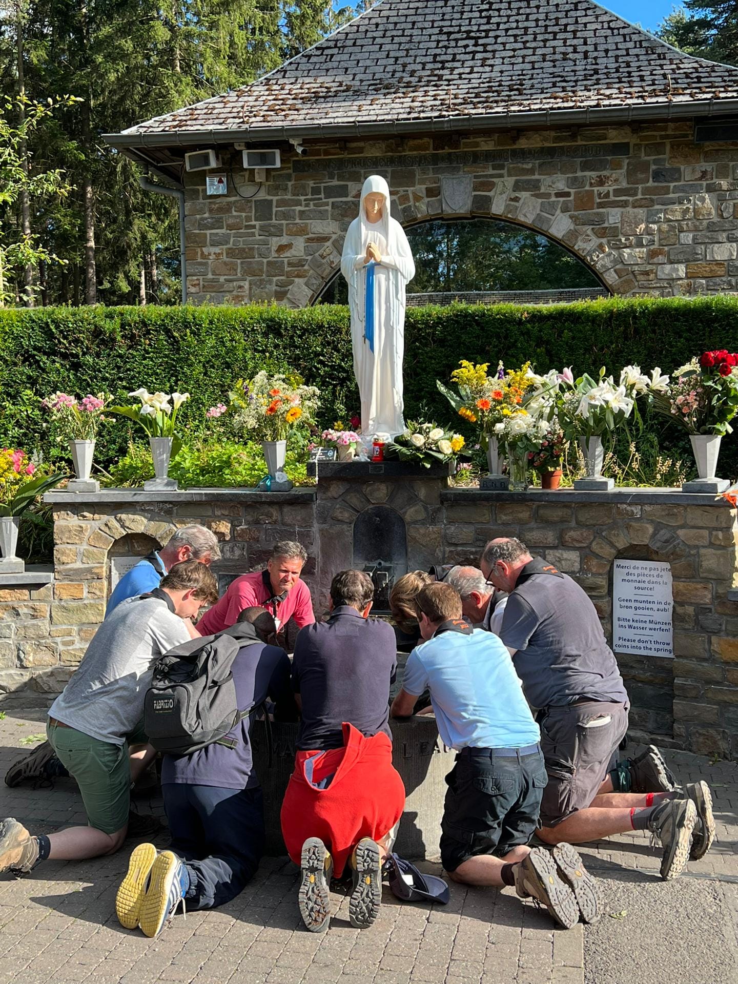 ‘WEES STERK EN MOEDIG’ PELGRIMSTOCHT VOOR VADERS | Kerknet