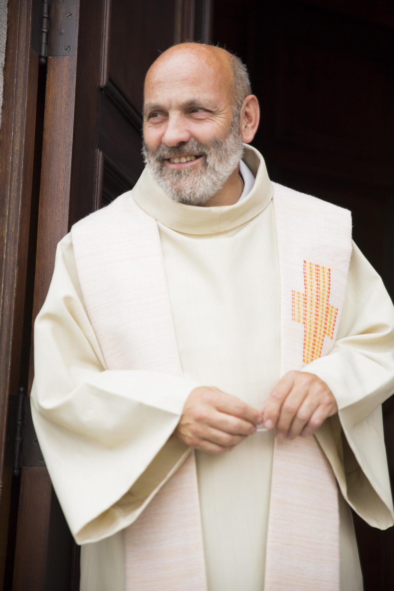 Zingen voor en over Pater Walbert | Kerknet