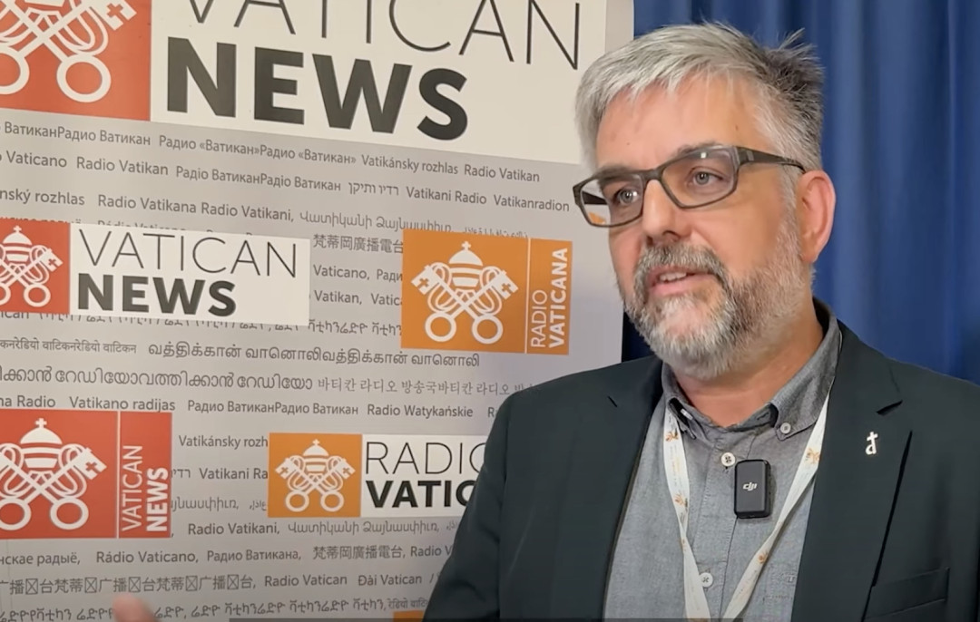 Geert De Cubber over het diaken zijn en over synodaliteit | Kerknet