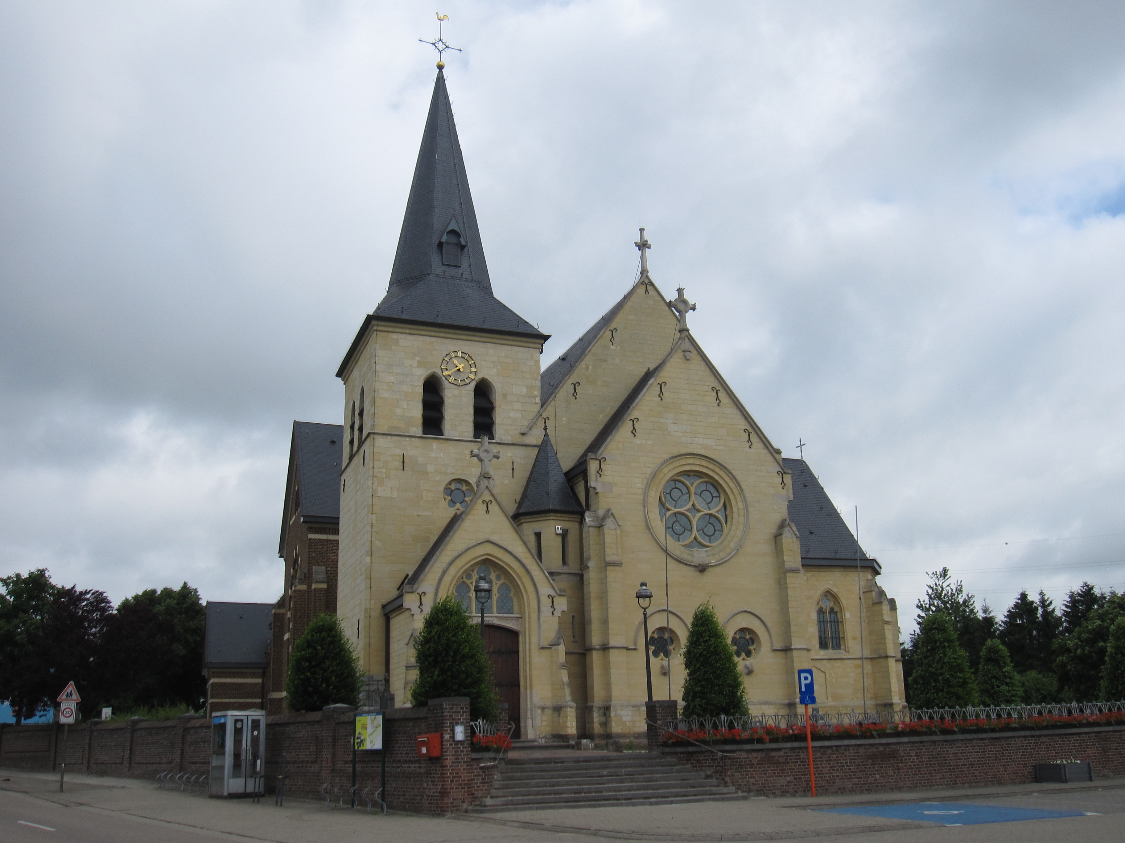 Reppel - Sint-Willibrordus | Kerknet