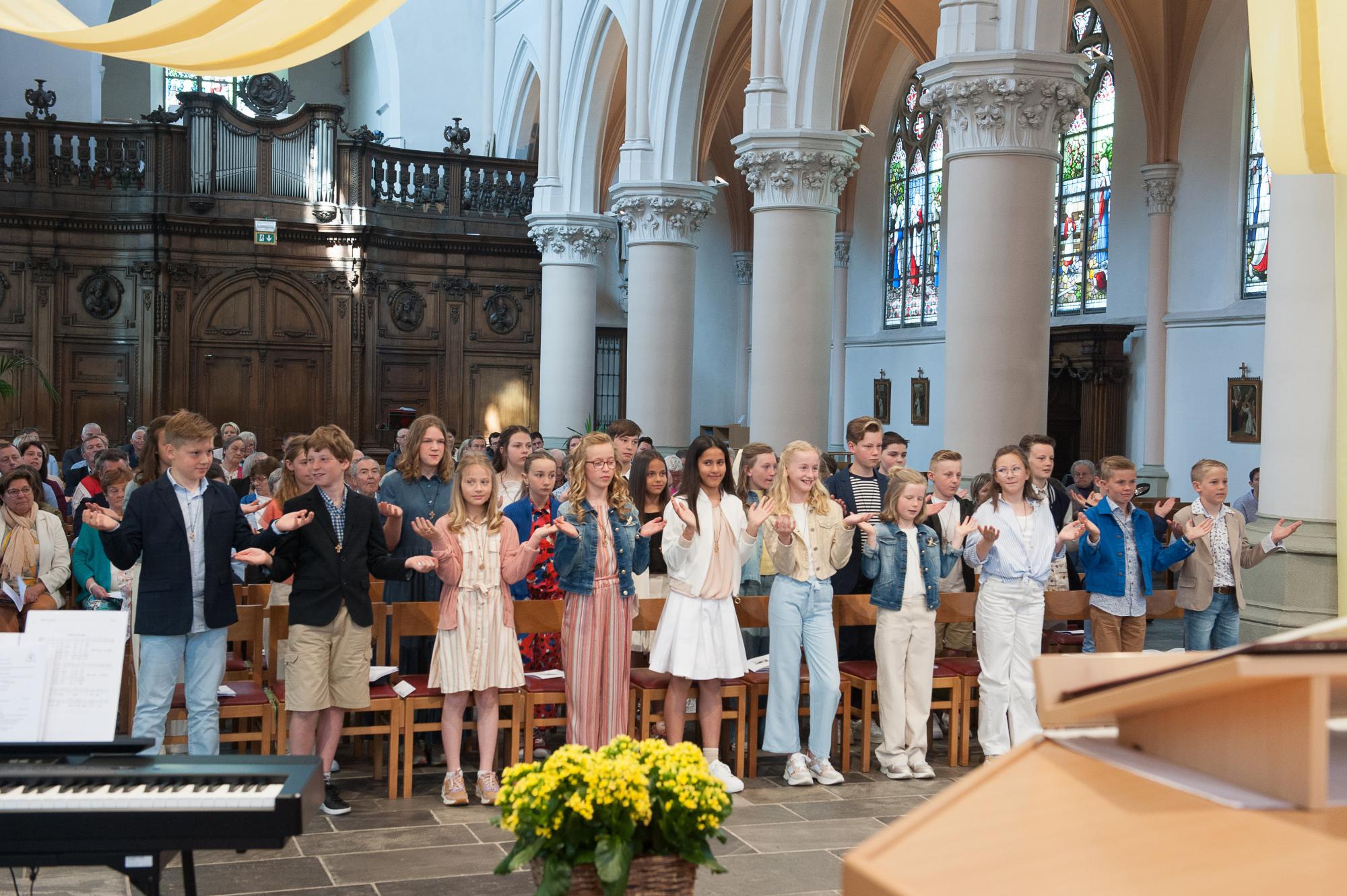 Oproep: deel je eerste communie- en vormselfoto's met ons! | Kerknet
