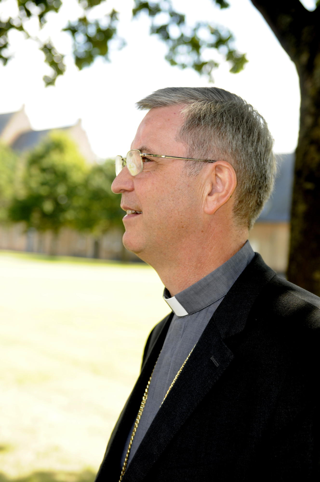 Adventsbrief bisschop Johan Bonny: 'Wachten op de mens' | Kerknet