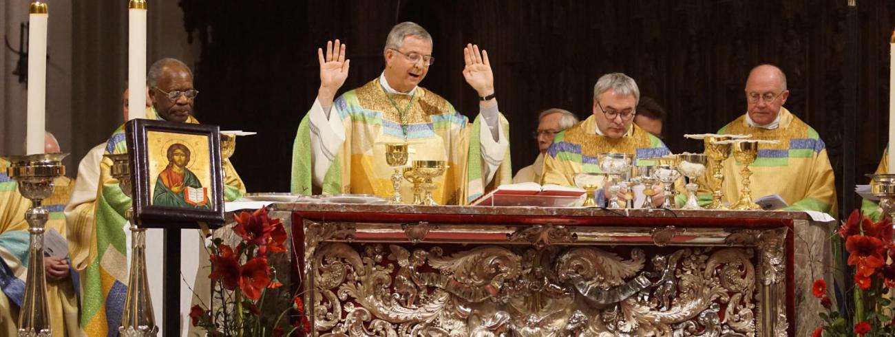 Mgr. Johan Bonny 10 jaar bisschop | Kerknet