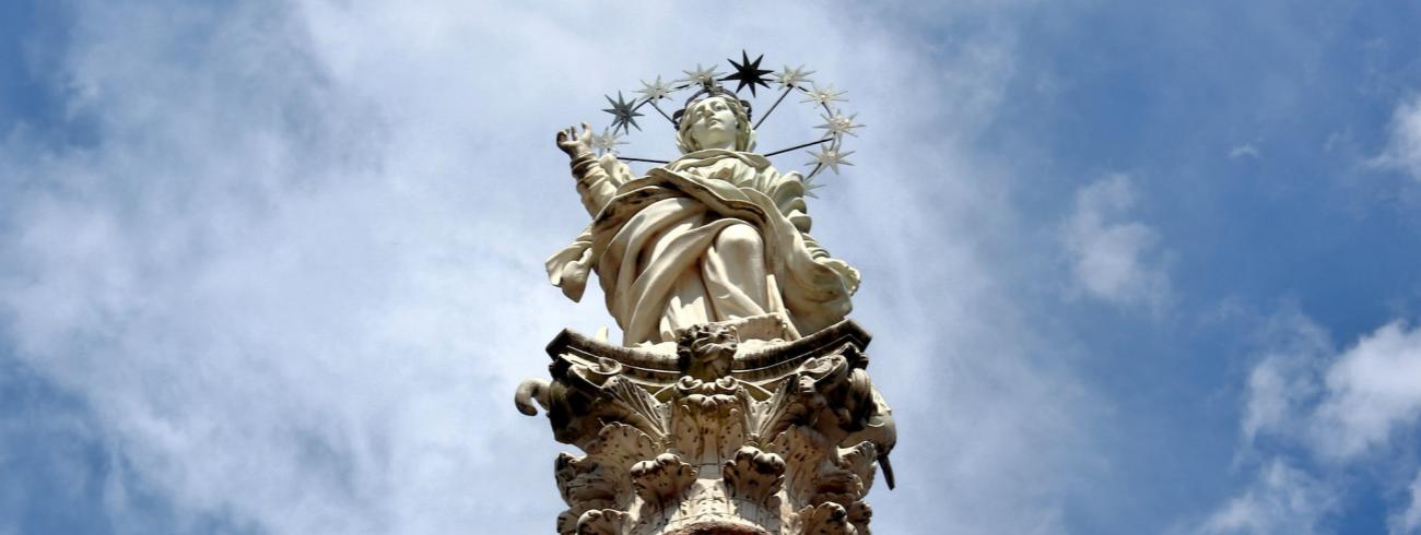 Vieringen hoogfeest van Maria-Tenhemelopneming | Kerknet