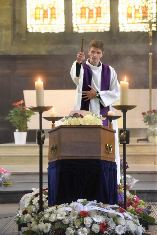 Overlijden en uitvaart | Kerknet